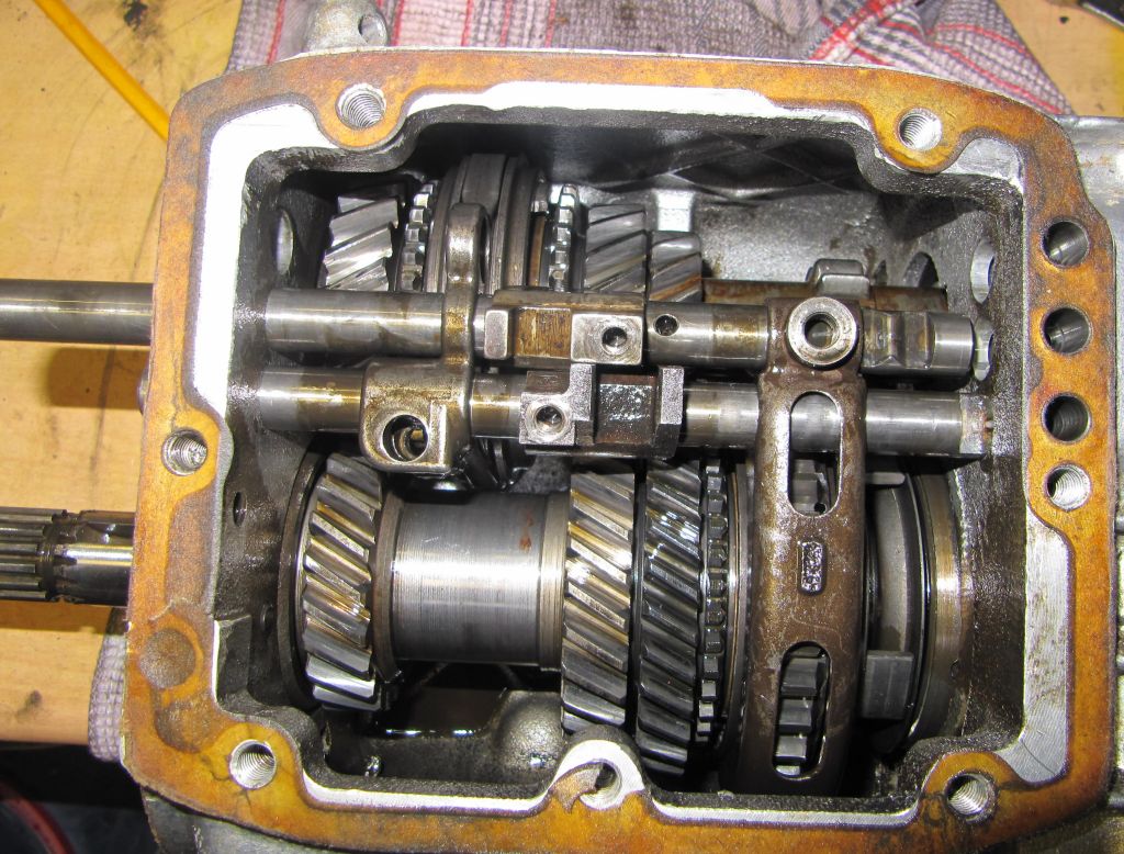 Wartburg 311 Reparaturanleitung – Getriebe 7 – Schaltung und Kegelradwelle Ausbau - Blechfreund